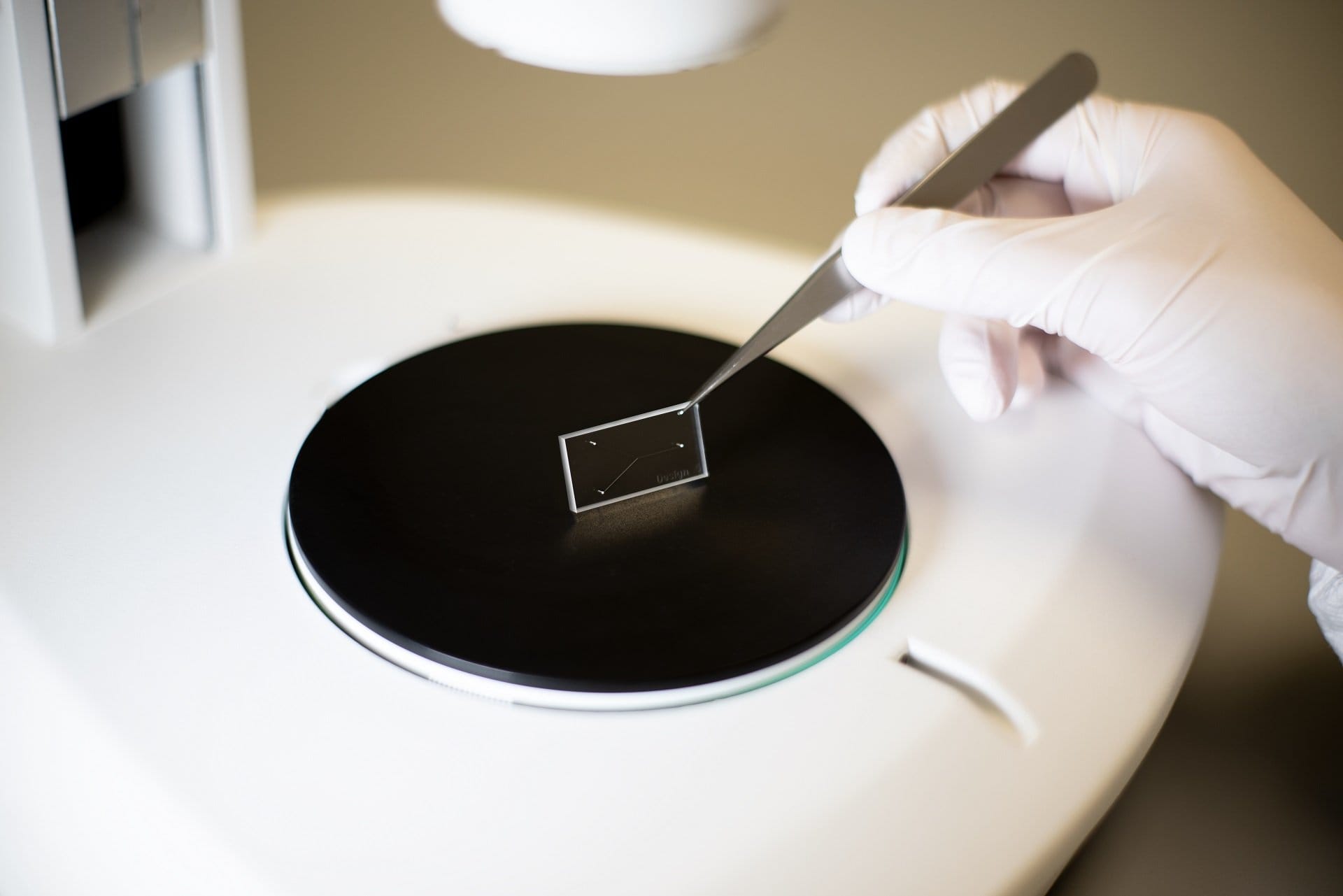 Devices Gallery - uFluidix | Microfluidic chips and devices manufacturer