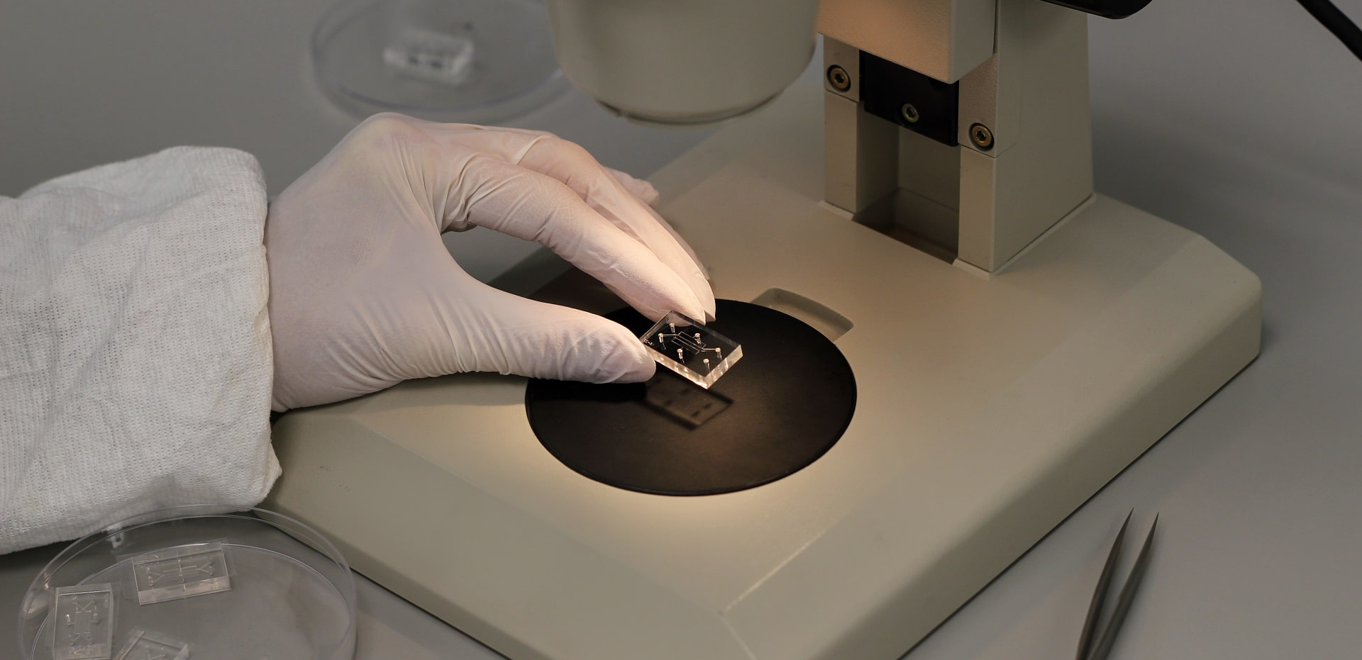 Services | Microfluidics Chips & Devices Manufacturer | uFluidix